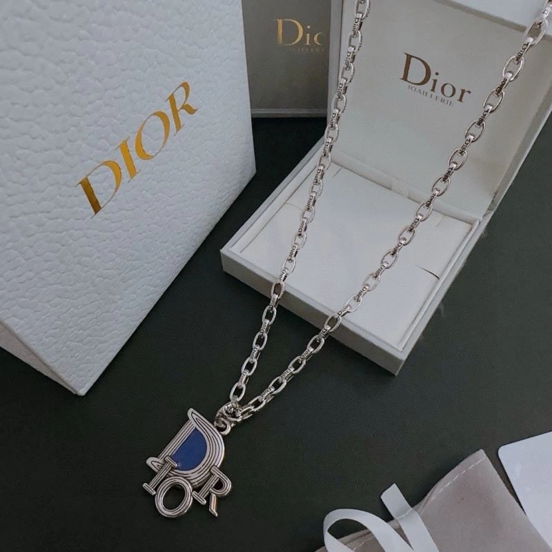 Exact replica Christian Dior Necklaces