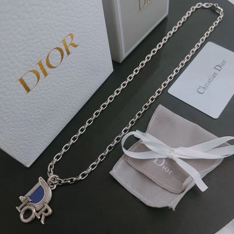 Exact replica Christian Dior Necklaces