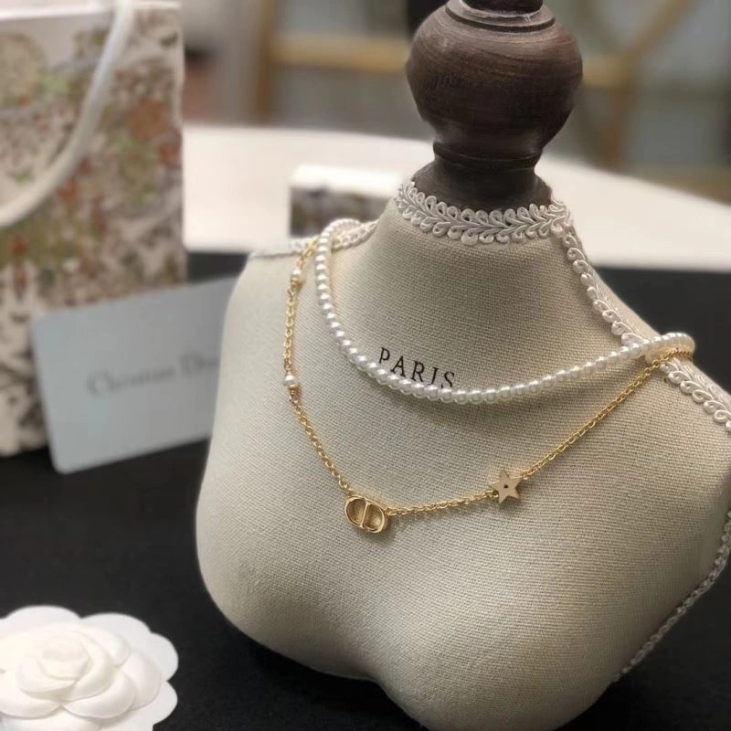 High fidelity Christian Dior Necklaces