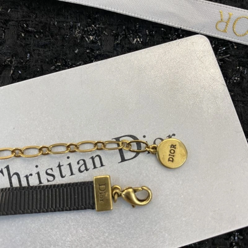 Discounted Christian Dior Necklaces