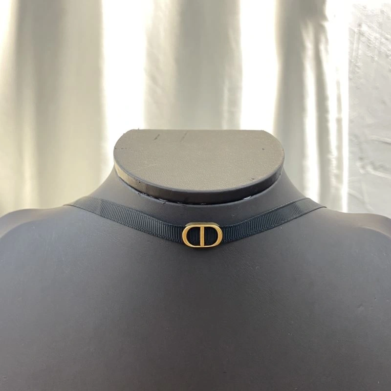 Discounted Christian Dior Necklaces