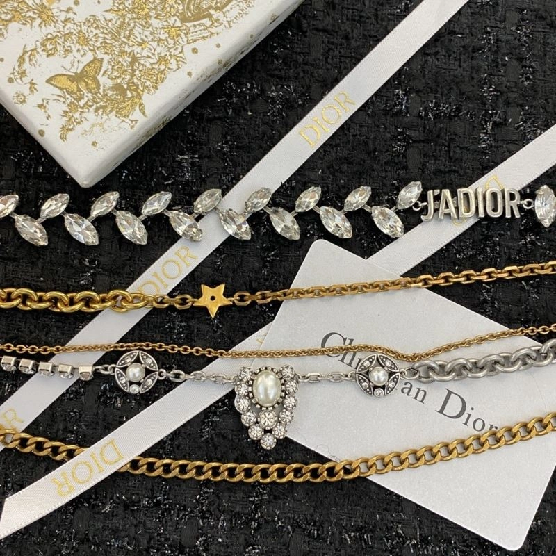 Economical Christian Dior Necklaces