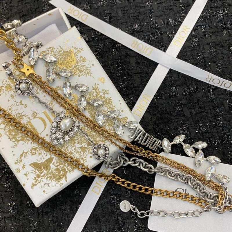Economical Christian Dior Necklaces