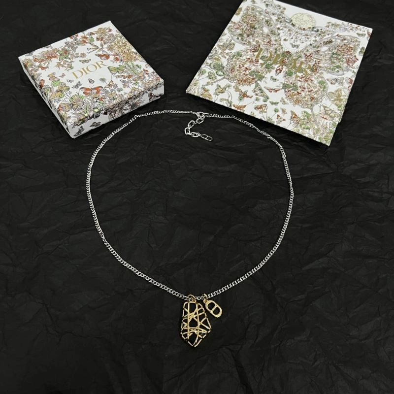 1:1 copy Christian Dior Necklaces