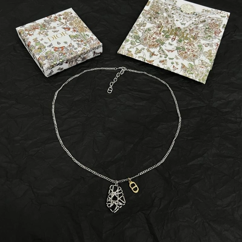 1:1 copy Christian Dior Necklaces