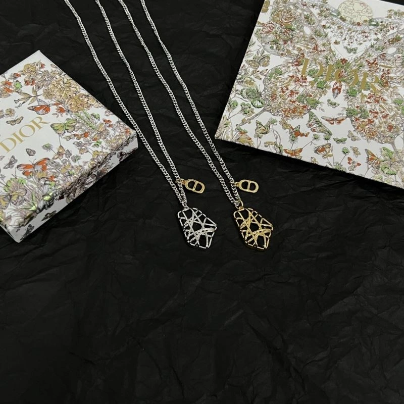 1:1 copy Christian Dior Necklaces