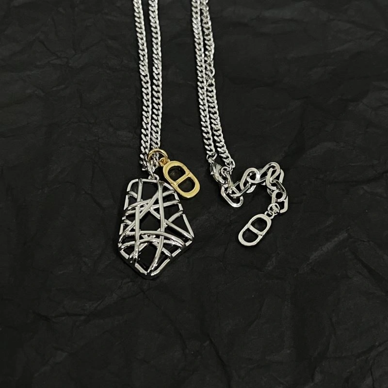 1:1 copy Christian Dior Necklaces