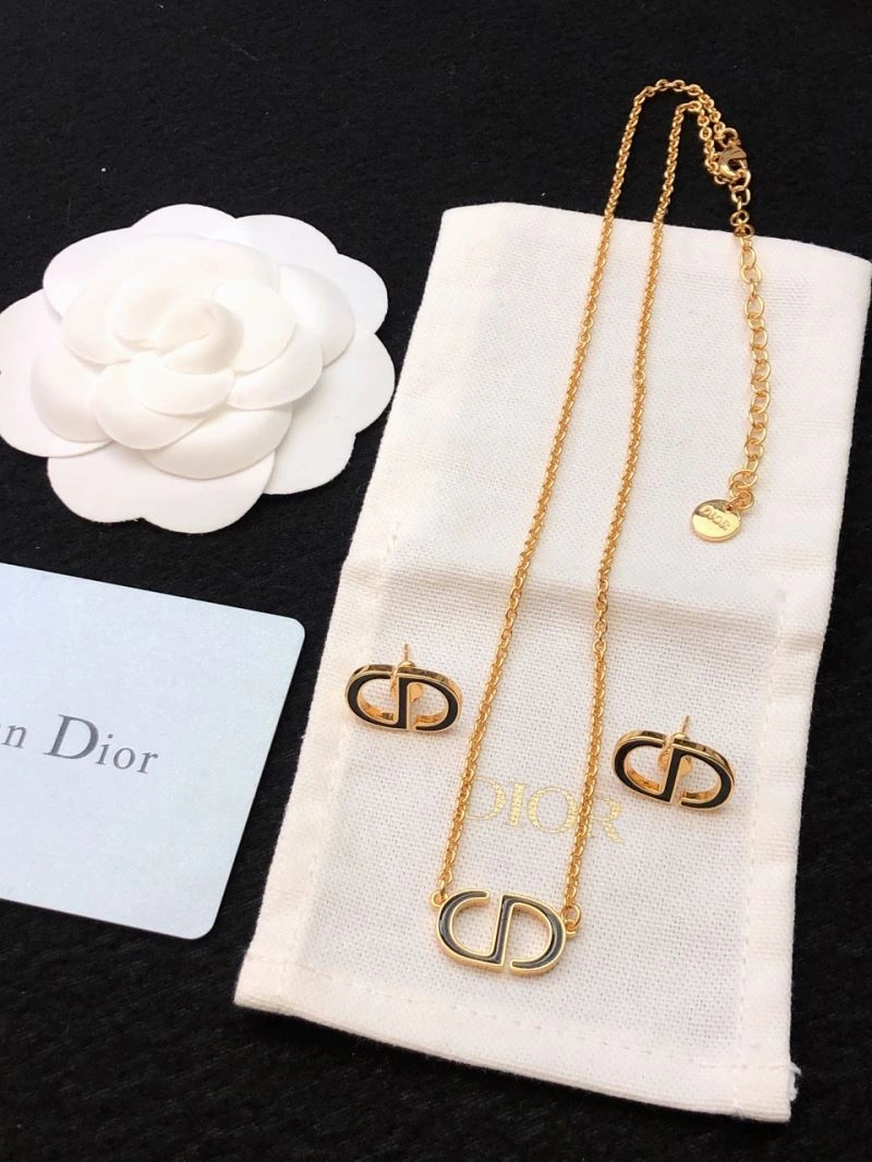 Legit Christian Dior Necklaces