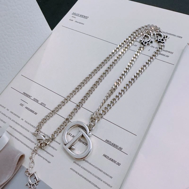 Bargain Christian Dior Necklaces