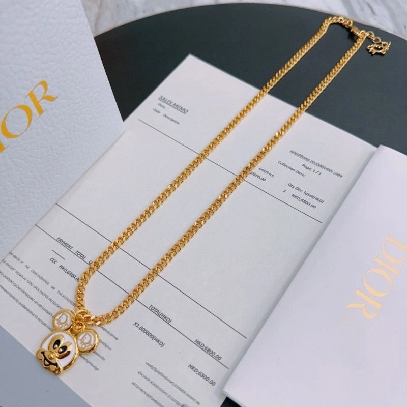 Top match Christian Dior Necklaces
