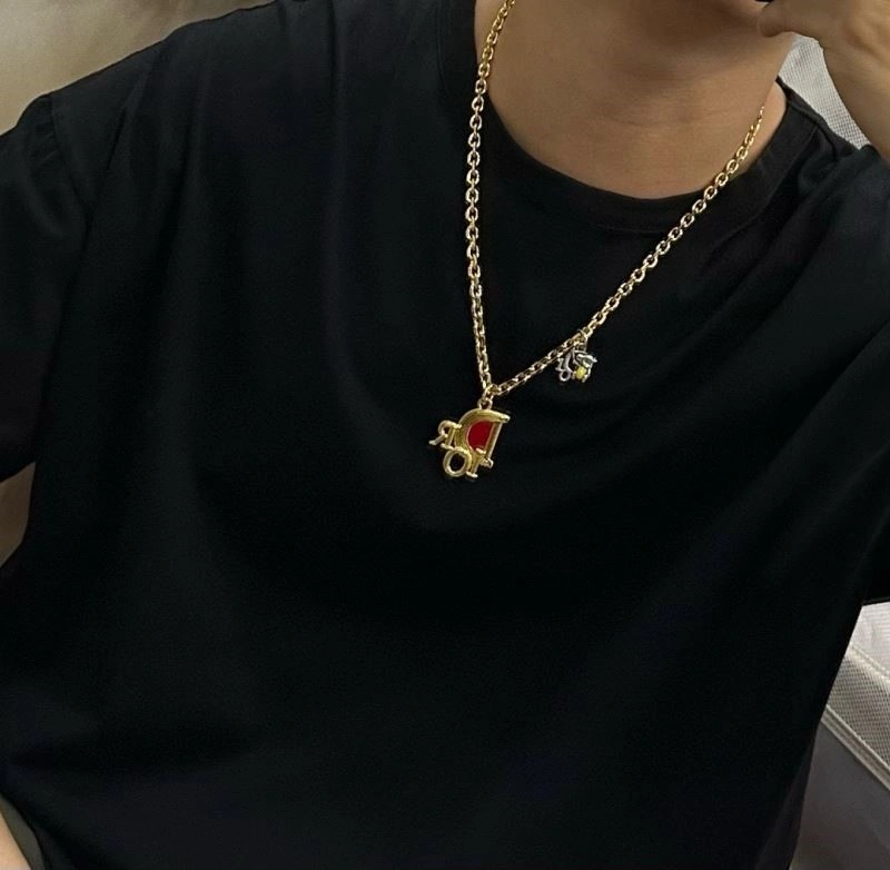 High fidelity Christian Dior Necklaces