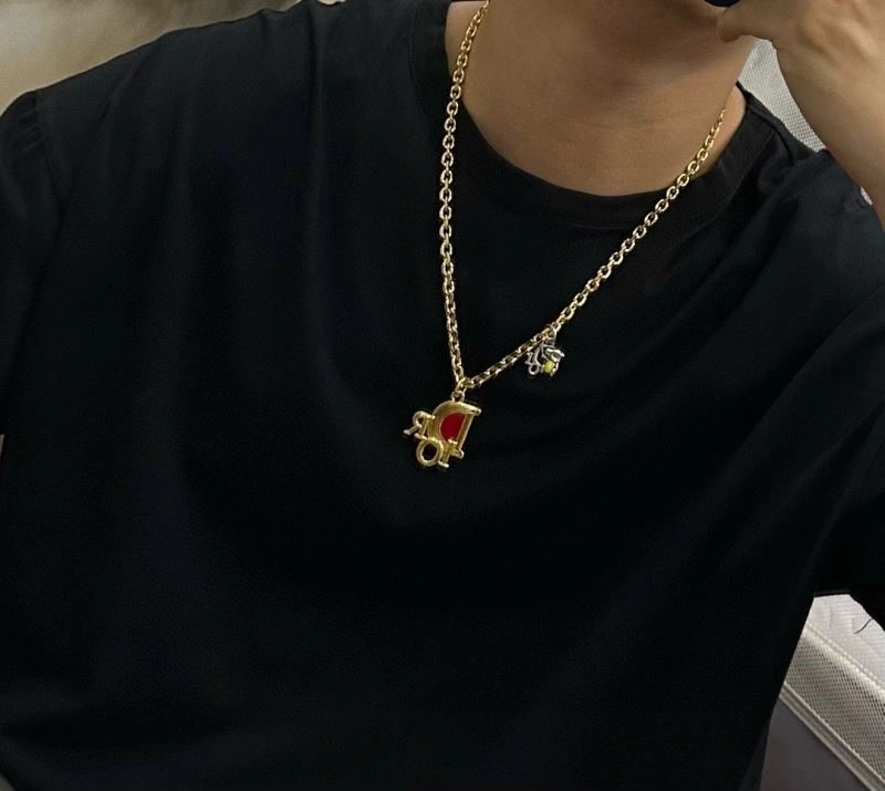 High fidelity Christian Dior Necklaces