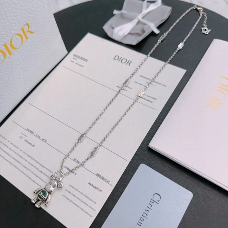 Factory-made Christian Dior Necklaces