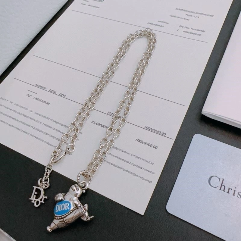 Top match Christian Dior Necklaces