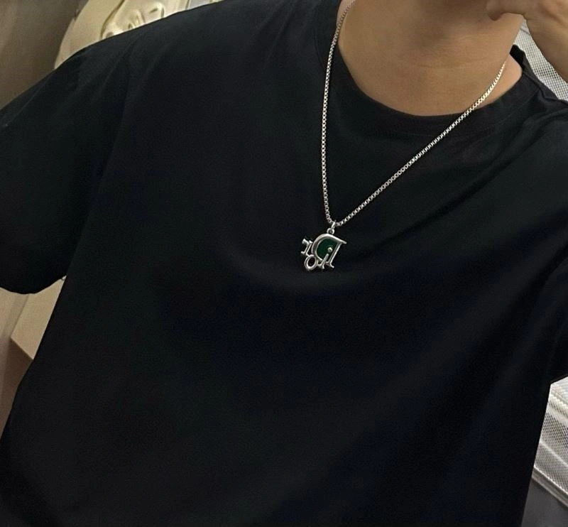 Official Christian Dior Necklaces