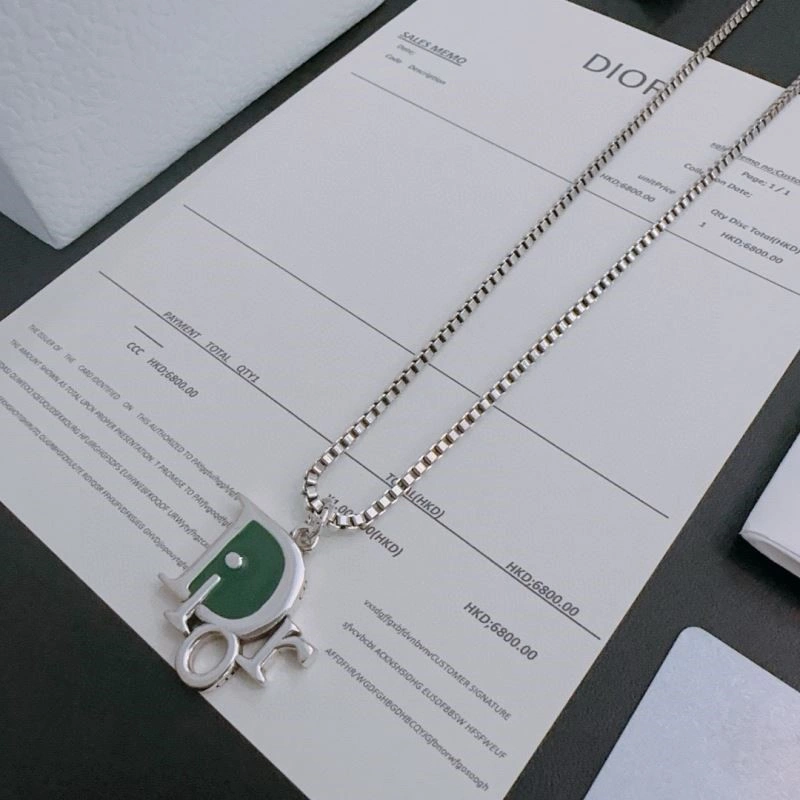 Official Christian Dior Necklaces