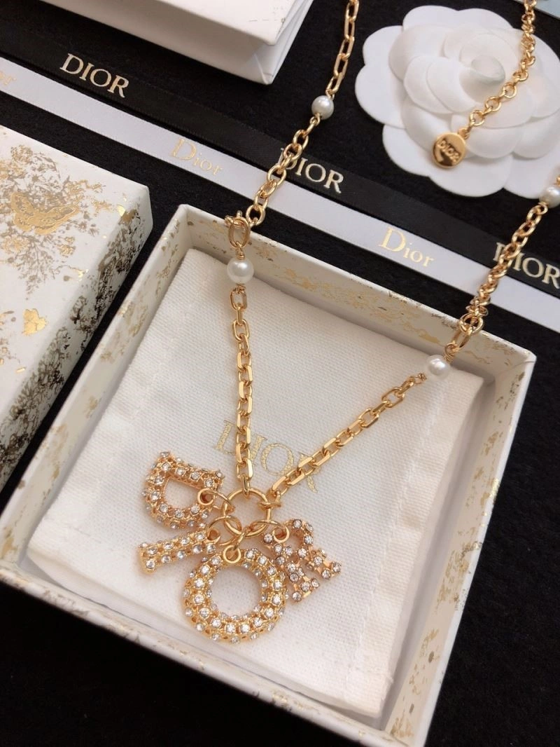 Inexpensive Christian Dior Necklaces
