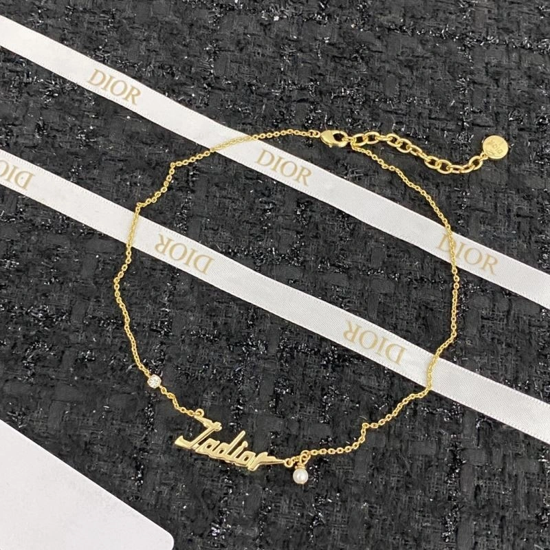 Factory-made Christian Dior Necklaces