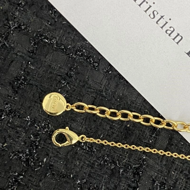 Factory-made Christian Dior Necklaces