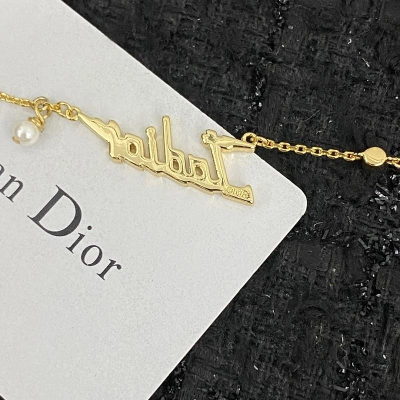 Factory-made Christian Dior Necklaces