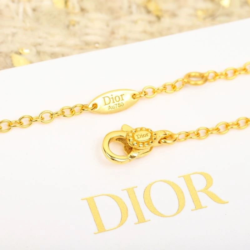 Economical Christian Dior Necklaces