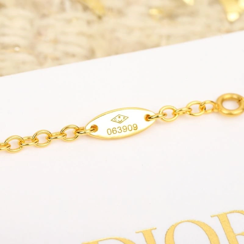 Economical Christian Dior Necklaces
