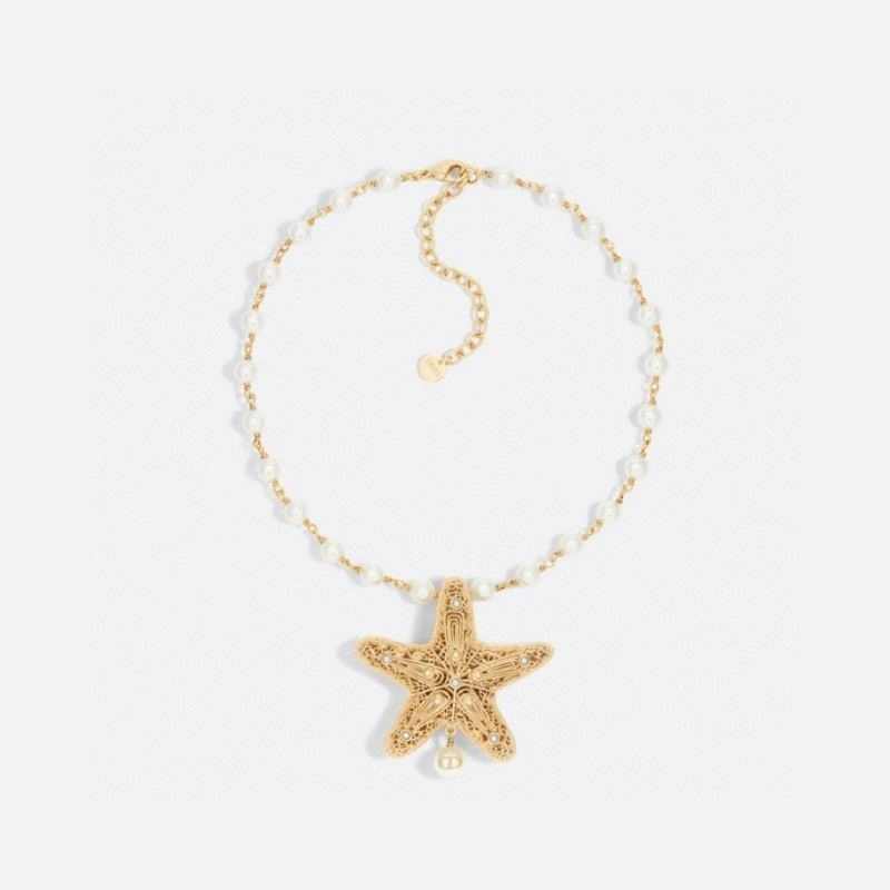 Low-cost Christian Dior Necklaces