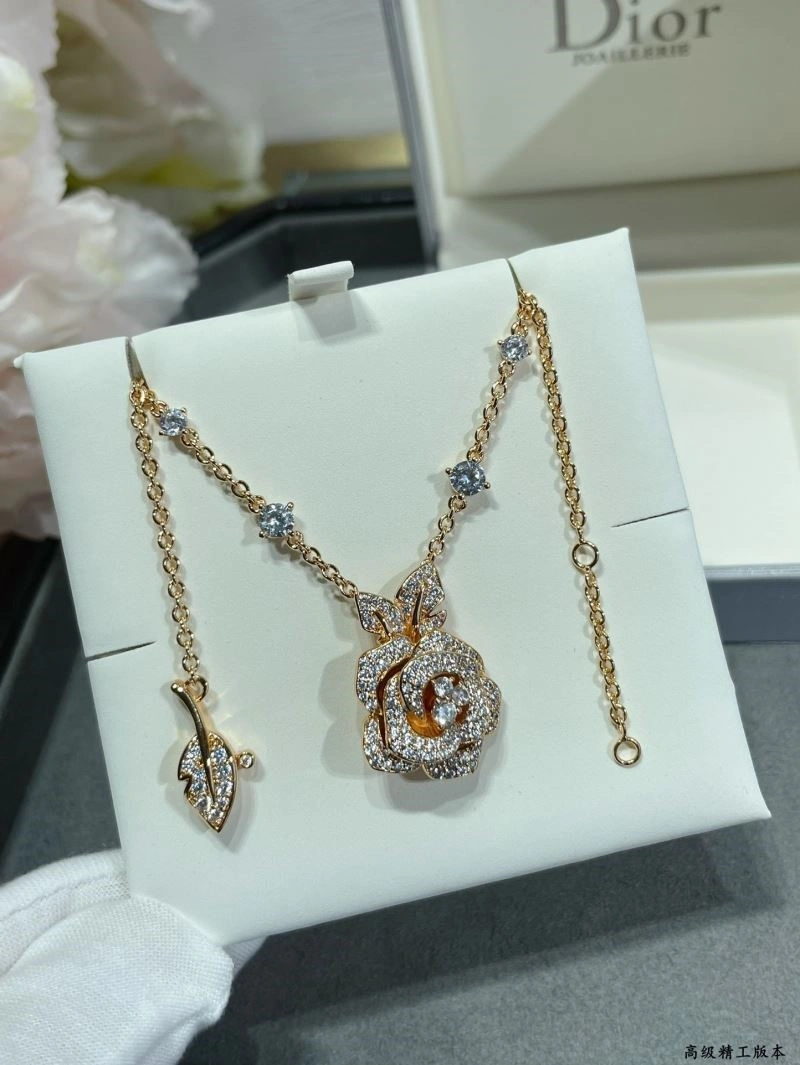 Inexpensive Christian Dior Necklaces