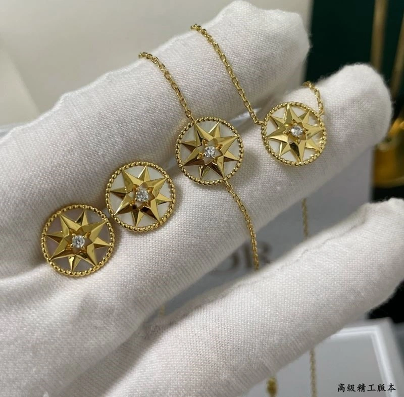 1:1 copy Christian Dior Necklaces