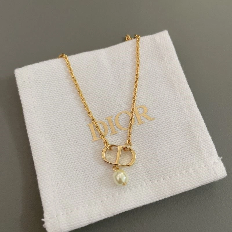 Top mirror Christian Dior Necklaces