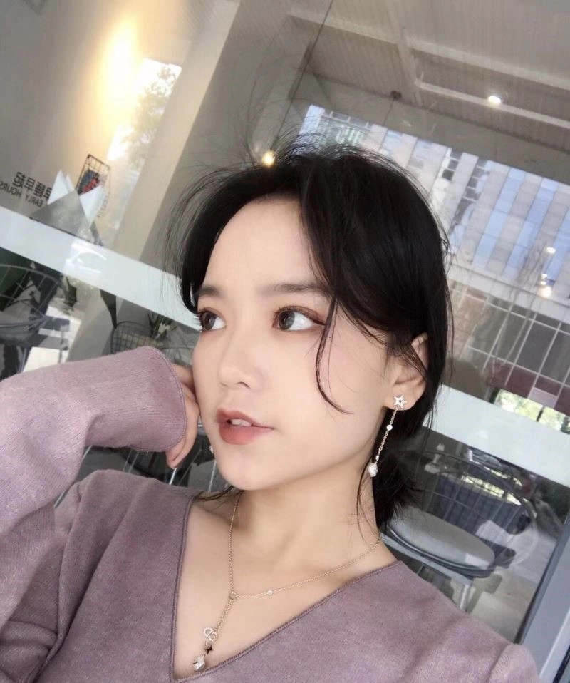 Bargain Christian Dior Necklaces