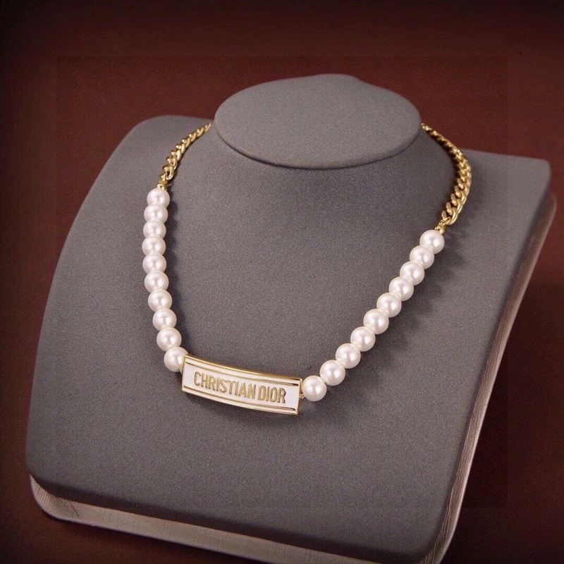 Official Christian Dior Necklaces