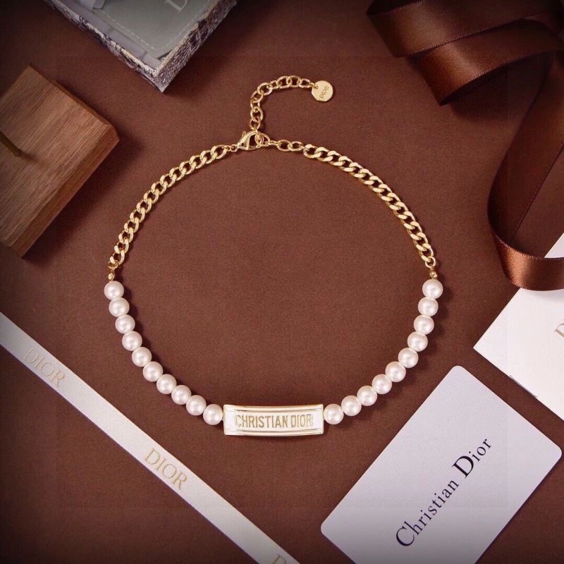 Official Christian Dior Necklaces