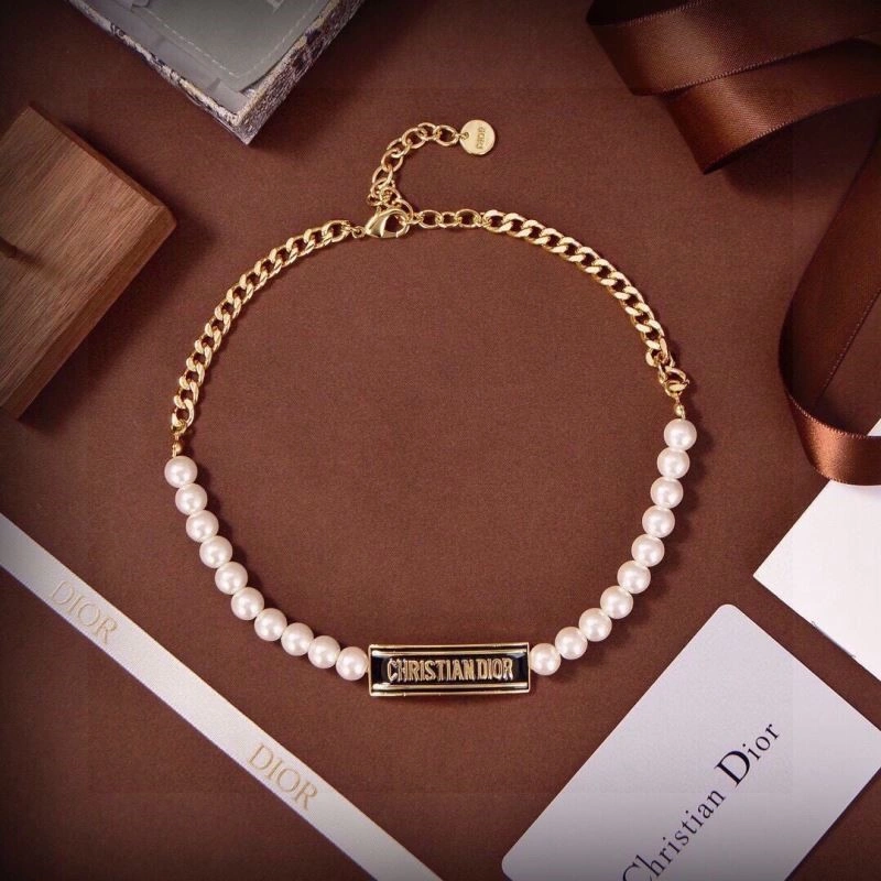 Official Christian Dior Necklaces