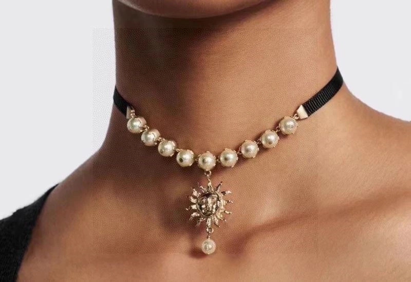 Official Christian Dior Necklaces