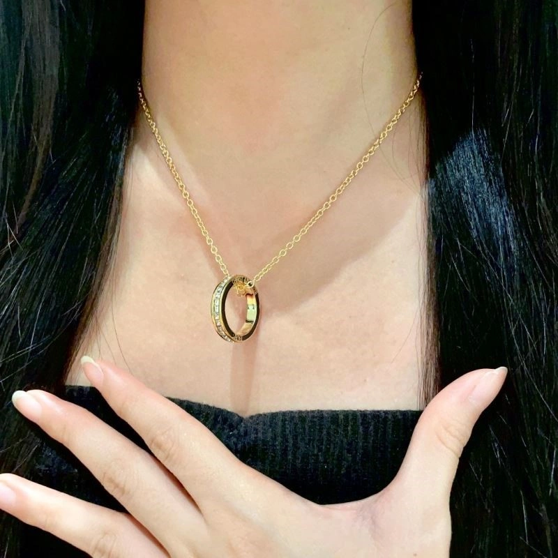 Value-priced Christian Dior Necklaces