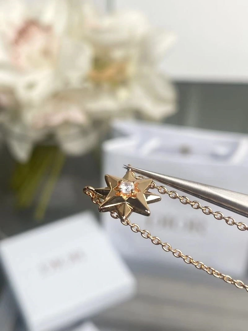 Official Christian Dior Necklaces