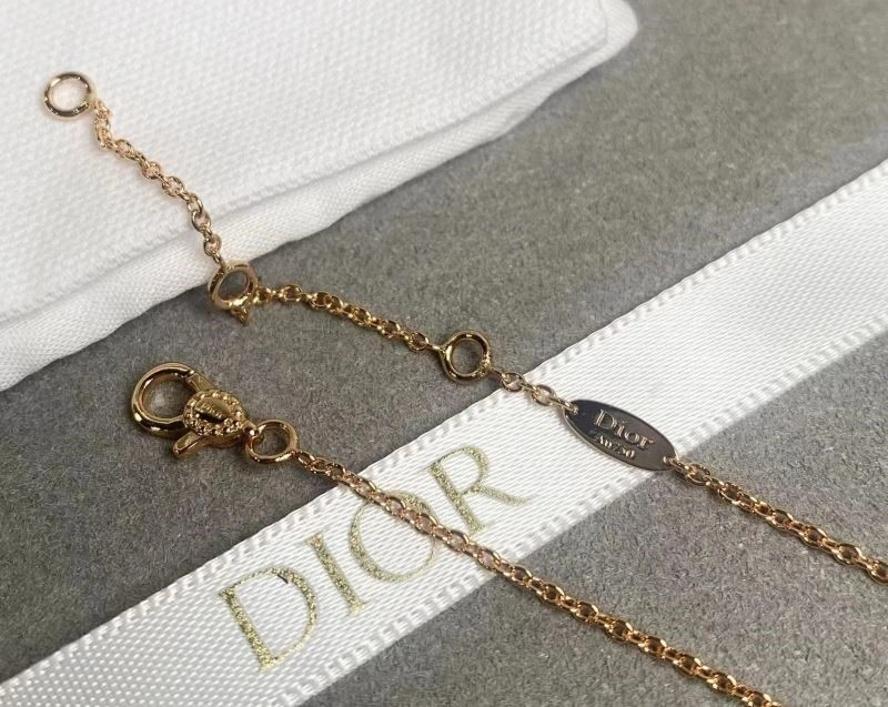 Official Christian Dior Necklaces