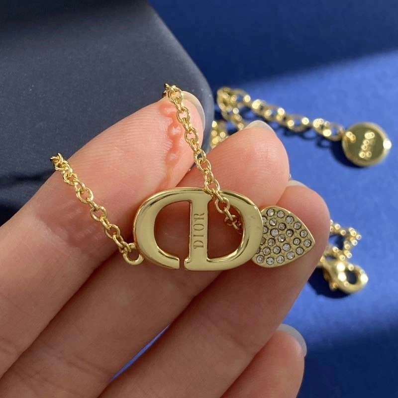 OEM Christian Dior Necklaces