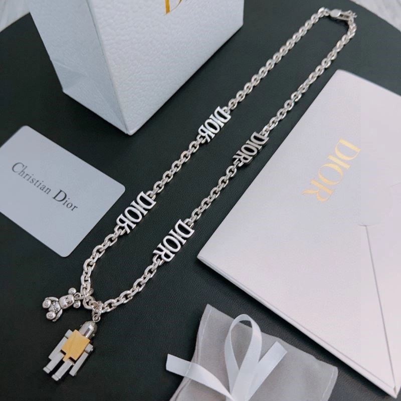 Exact replica Christian Dior Necklaces