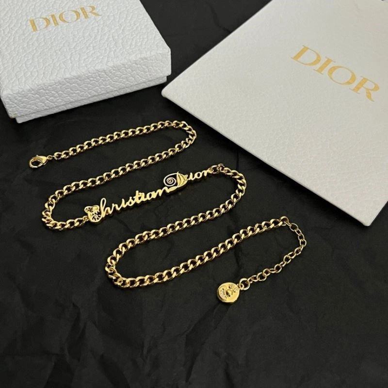 Reasonably priced Christian Dior Necklaces