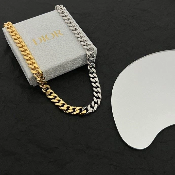 Exact replica Christian Dior Necklaces