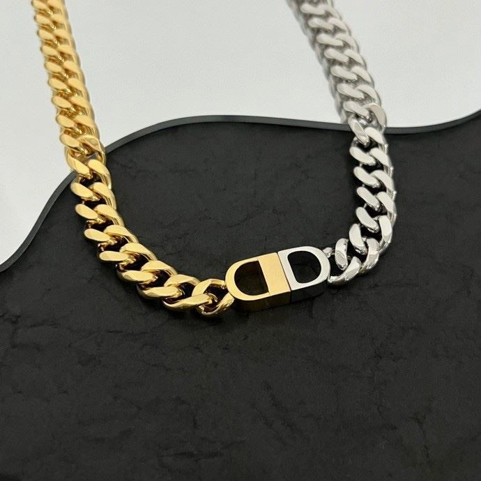 Exact replica Christian Dior Necklaces