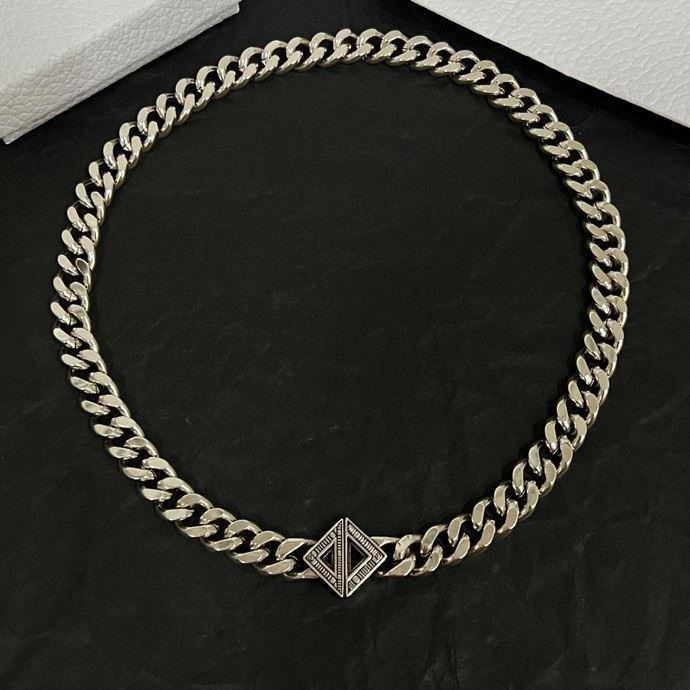 Value-priced Christian Dior Necklaces