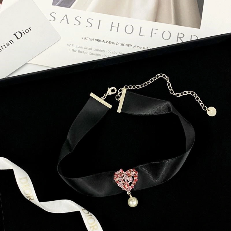 Discounted Christian Dior Necklaces