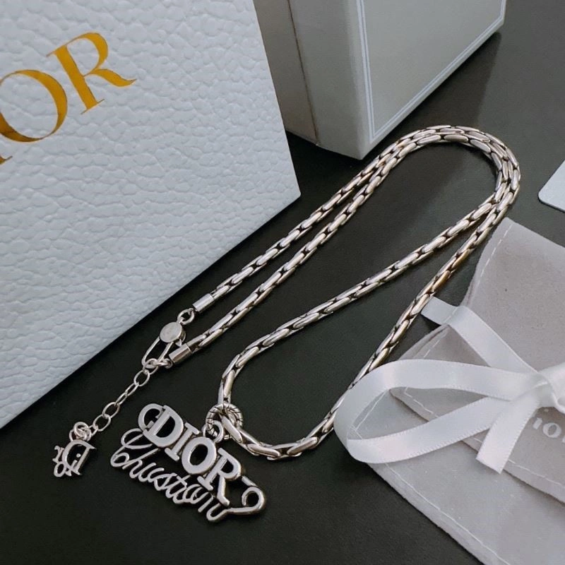 Discounted Christian Dior Necklaces