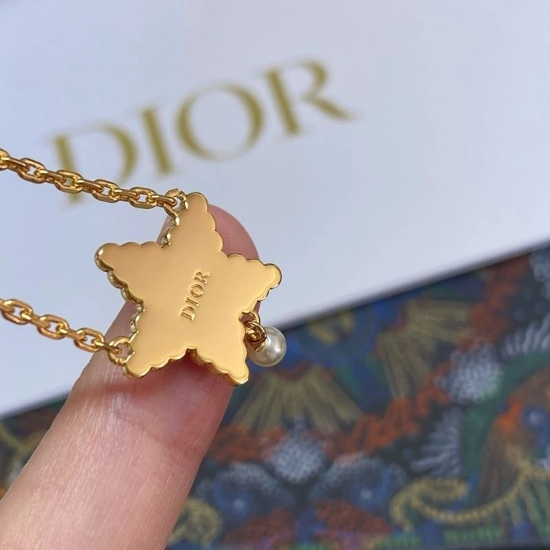High fidelity Christian Dior Necklaces