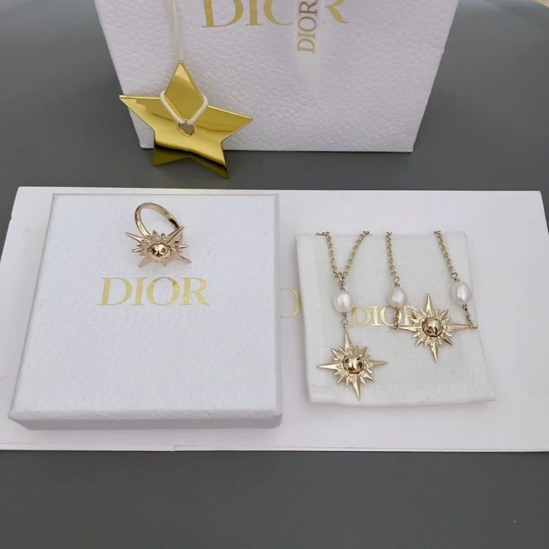 Christian Dior Necklaces