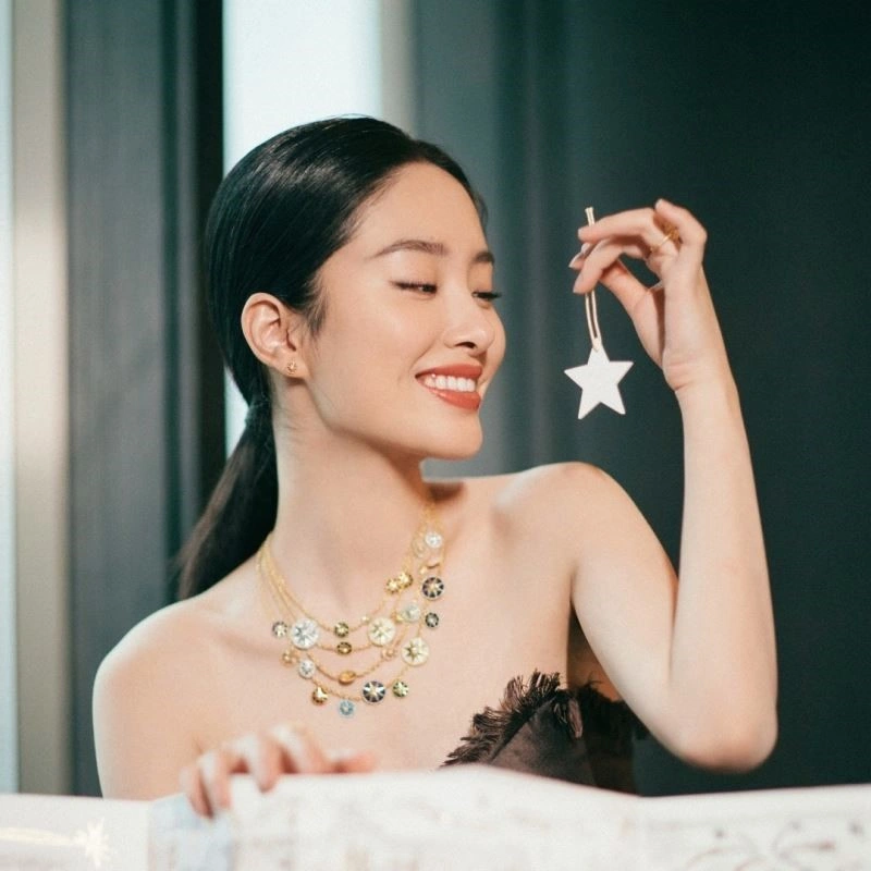 High fidelity Christian Dior Necklaces