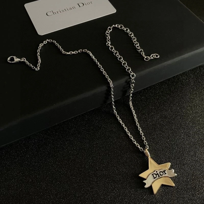 Discounted Christian Dior Necklaces